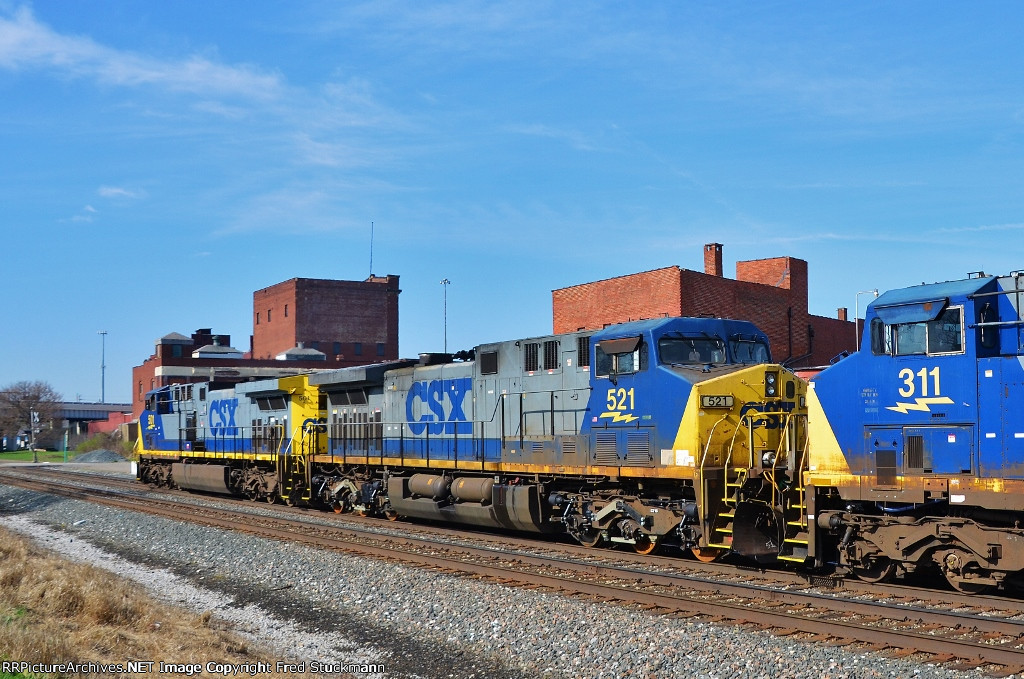 CSX 521